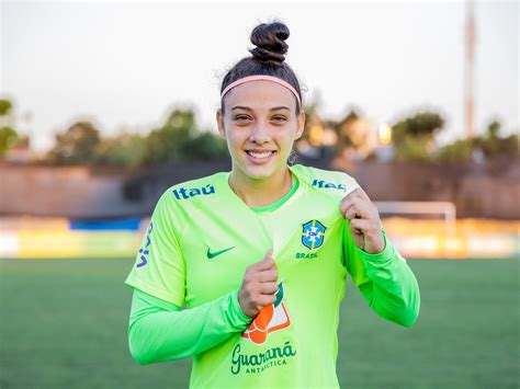 Goleira Da Ferroviária é Novamente Convocada Para A Seleção Brasileira