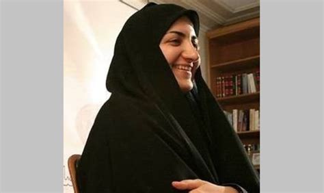 پوشش متفاوت دختر محسن رضایی در میتینگ انتخاباتی فیلم رویداد24
