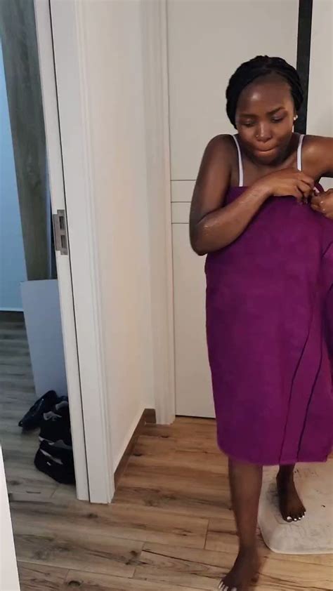 Crazy Kennar On Twitter Ladies Vs Men Using A Towel😂😂😂😂😂