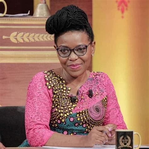 La star du parlement du rire Charlotte Ntamack est maman pour la ere fois à l âge de ans