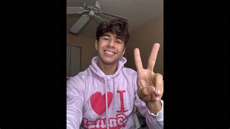 Yoangelolo Is Live Youtube