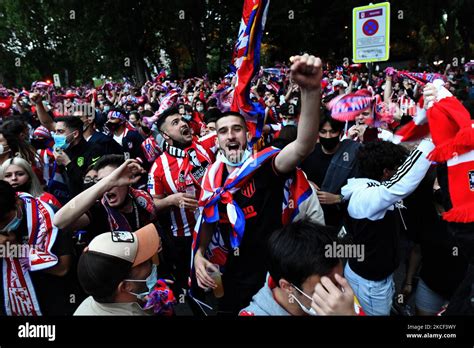 Atletico Madrid Fans Party Hi Res Stock Photography And Images Alamy