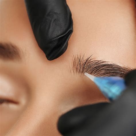 Microblading Phibrows