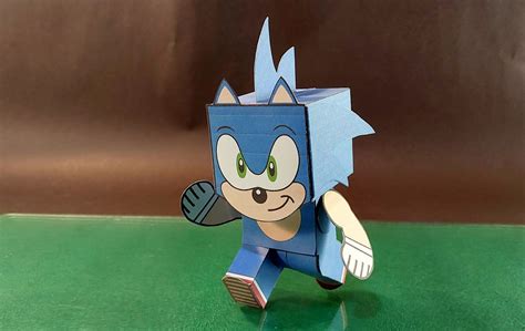 Sonic Paper Toy Articulado Trabalhos Em Papel Papercraft Robô De Papelão