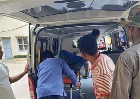 លោកមេភូមិនាំអូនស្រីចូលលេងផ្ទះអ៊ុំណាក់ ទំនងជាប្រឹងខ្លាំងពេកសន្លប់នៅលើគ្រែផ្អើលអ្នកភូមិ