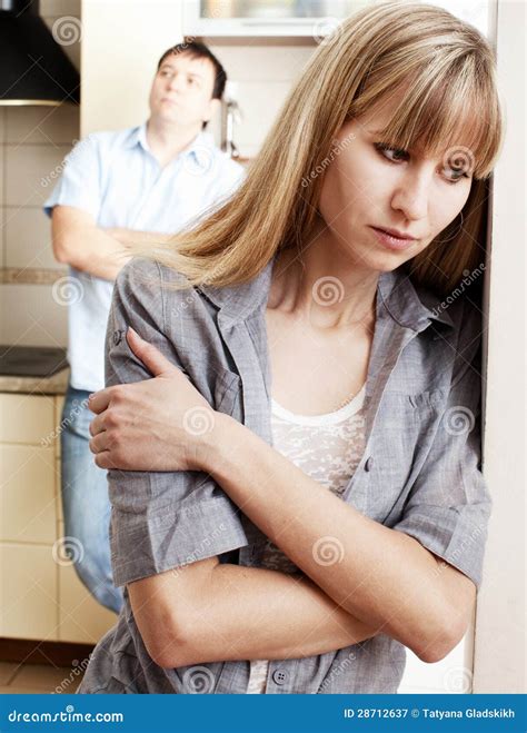 Scheiding Tussen De Mens En Vrouw Stock Afbeelding Image Of Ideeën