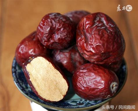 紅棗跟它一起泡，每天來一杯，5天之後告別失眠，治一個好一個，一覺到天亮 每日頭條