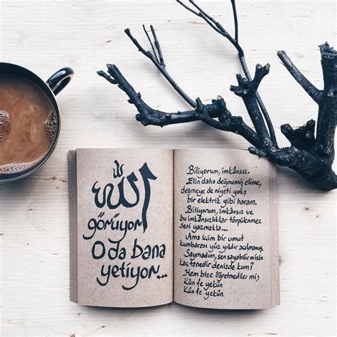 Allah görüyor o da bana yetiyor Biliyorum imkânsız Elin daha değmemiş elime değmeye de