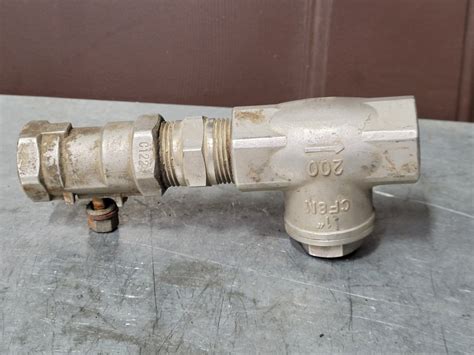 1 Class 200 Swing Check Valve W 1 1000 Wog Ball Valve