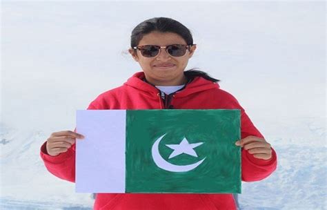 Dr Tayyaba Zafar A Stargazer Lands Up In Antarctica Such Tv