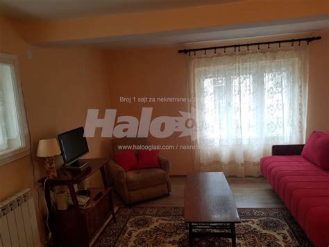 Djeram Garsonjera Bez Režijskih Troškova Halo Oglasi