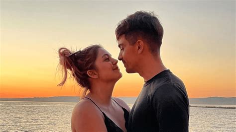 Louane Tellement Triste De Se Séparer De Son Compagnon Elle Partage