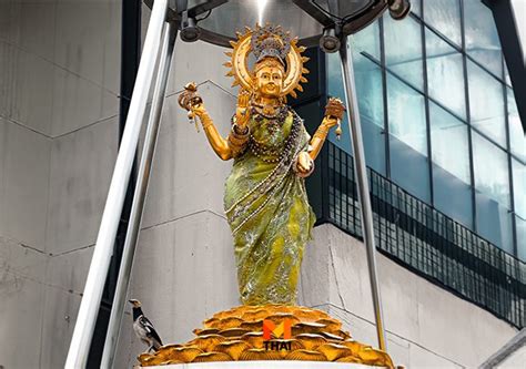 คาถาสวดบูชาพระแม่ลักษมี เกษร วิลเลจ
