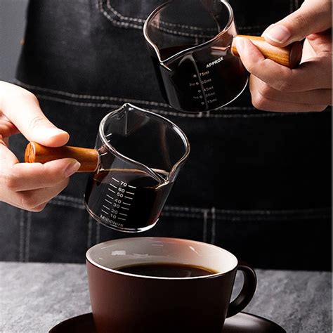 Badu Bg Дървена дръжка Чаша за мляко с двойна уста Прозрачна стъклена мерителна чаша за кафе