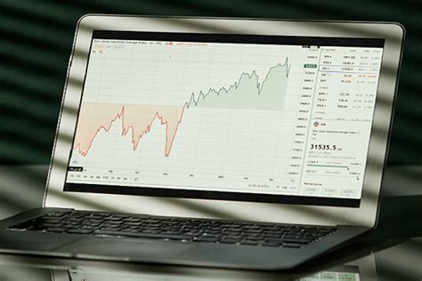 Каква е разликата между инфлация и дефлация Factor I N