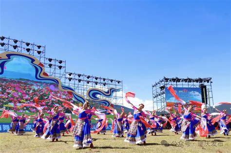 世界的“香格里拉”石卡雪山山海音乐嘉年华开启歌舞与美食盛宴中国网