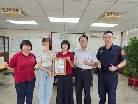 逆境求學！單親中風父躺病床，勵志女苦撐生活，警尋民間資源助解困