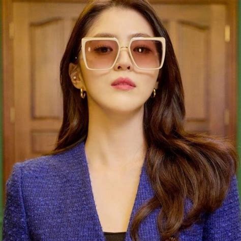 Épinglé Par Sanjay Kumar Sur Sunglasses Fashion For Women