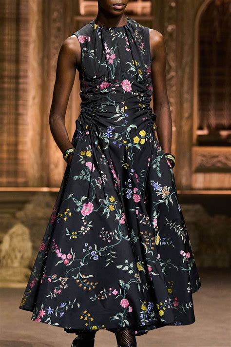 Pin By Ashlee Sara Krasnov On DIOR Modest Fashion Outfits Fashion