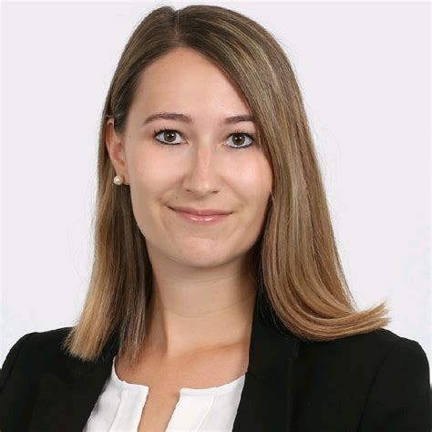 Tamara Keller Leiterin Der Geschäftsstelle Aargauische Kantonalbank