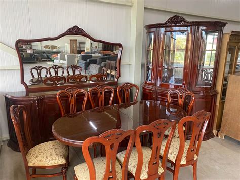 მისაღები ოთახის სრული ევროპული ავეჯის სახლი სამტრედიაში