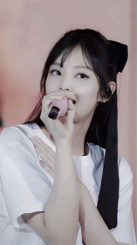 Jennie And Lisa Blackpink Jennie Blackpink Jennie Kim Blackpink