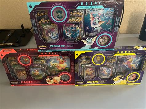 Mavin Pokemon Eevee Evolution Vmax Premium Collection Set Of 3