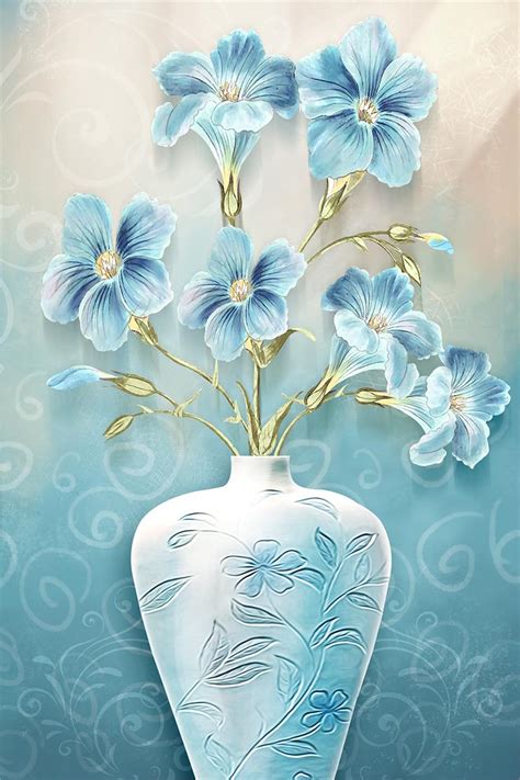 گلدان و گل های فیروزه ای