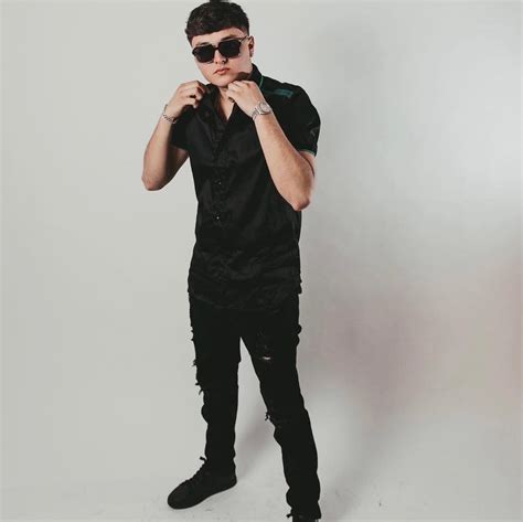 Letra De Lou Lou Gabito Ballesteros Feat Natanael Cano
