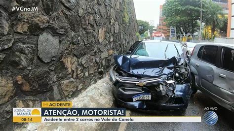 Acidente Entre Dois Carros Deixa Motorista Ferido No Bairro Do Canela
