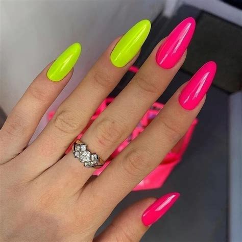 🔥 Модный маникюр на короткие и длинные ногти новинки дизайна ногтей тренды лето 2024 фото