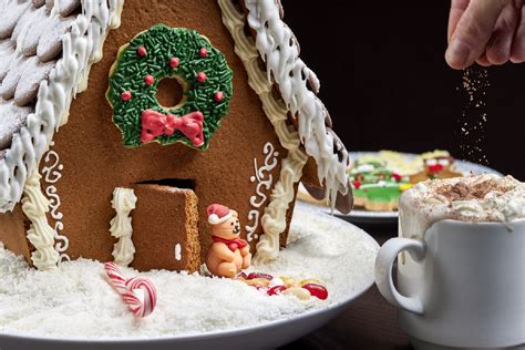 Gingerbread House To Go
