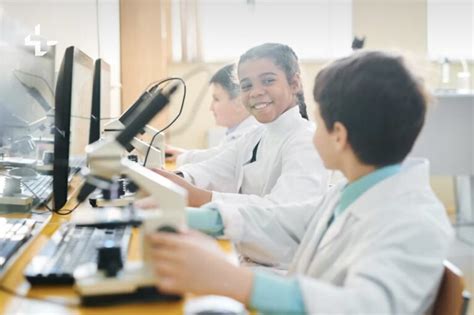 Classroom Activities Using The Dash And Dot Robots Technology For Learners