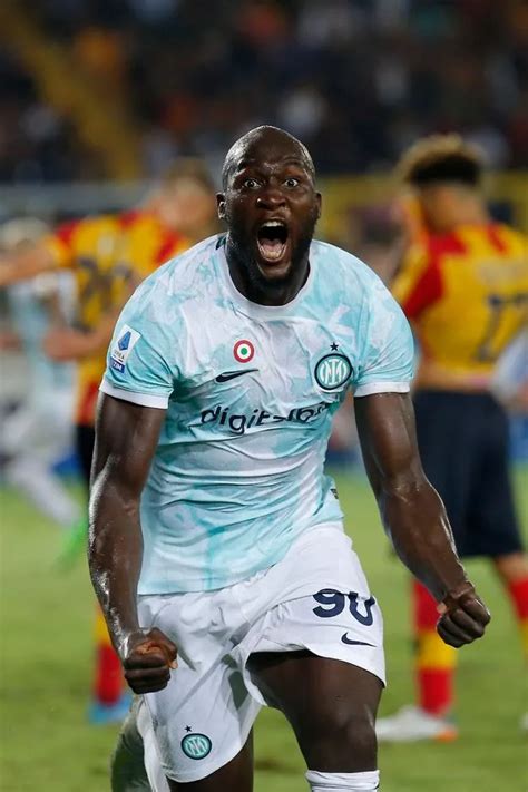 Fans Roast Romelu Lukaku For Providing Perfect Meme During His New