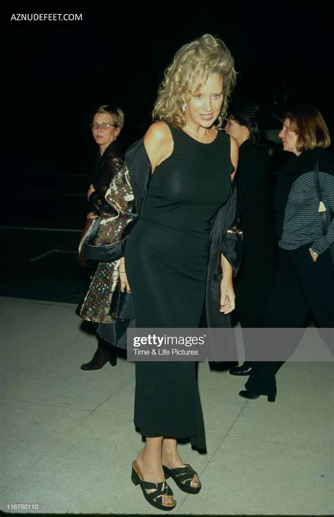 SALLY KIRKLAND Feet AZNudeFeet