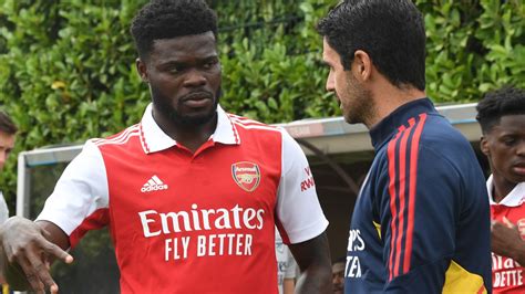 Arsenal Boss Mikel Arteta Reveals Thomas Parteys Exact Injury Return