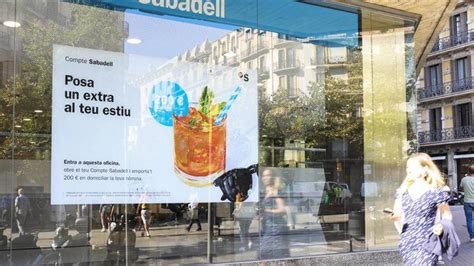 La Justicia Europea Avala La Macrodemanda De Adicae Contra Cien Bancos