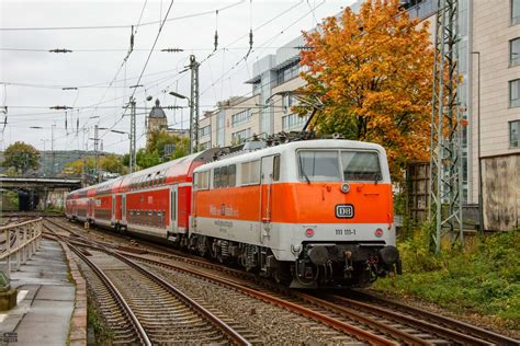 111 111 Db Mit Rb48 Ersatzzug Bei Der Ausfahrt In Wuppertal Hbf