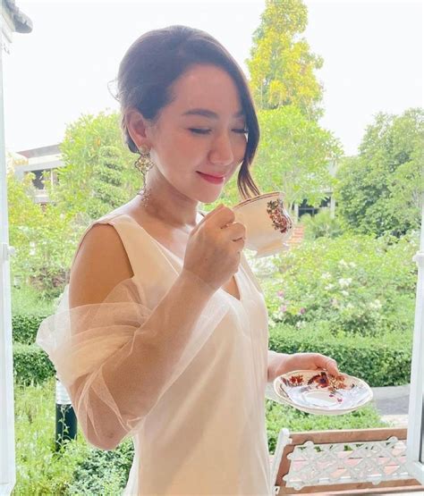 Photo Gallery ลุคแฟชั่นสุดปัง ของ “ไฮโซน้ำผึ้ง จารุวรรณ โชติเทวัญ” ทายาทหมื่นล้านแห่งสหฟาร์ม