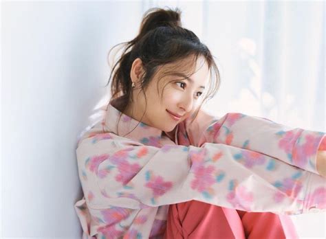 ≡ Top 12 Most Beautiful Japanese Women 》 Her Beauty