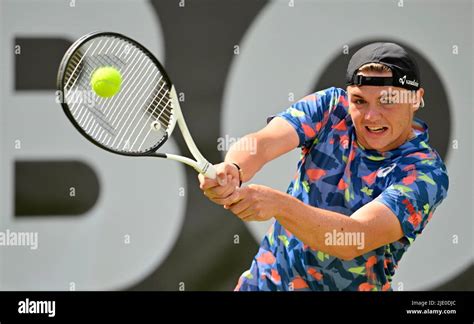 Tennis Dominic Stricker Sui Action Boss Open Weissenhof