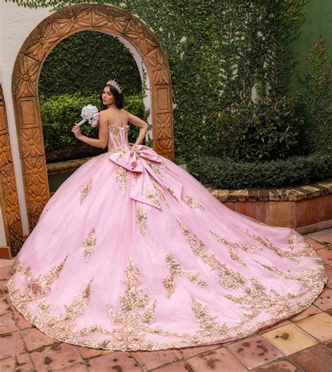 Leafar Dressell Quinceaneras