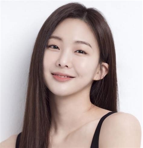금새록 사랑의 이해 포즈
