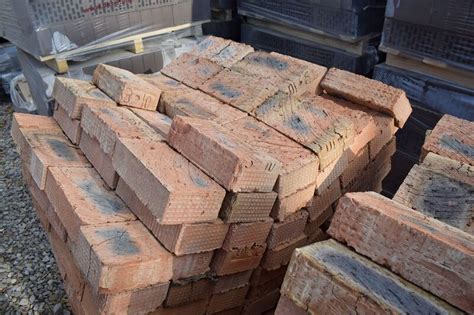 Кирпич цокольный полнотелый марка М150 ЖБИ №10