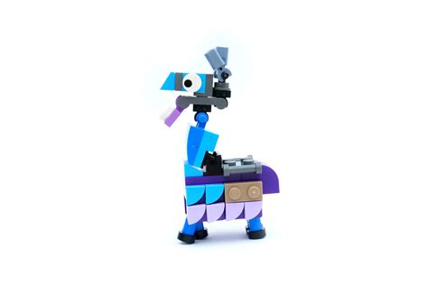 Hapa Kuna Jinsi Ya Kutengeneza Lego Fortnite Loot Llama Yako Mwenyewe