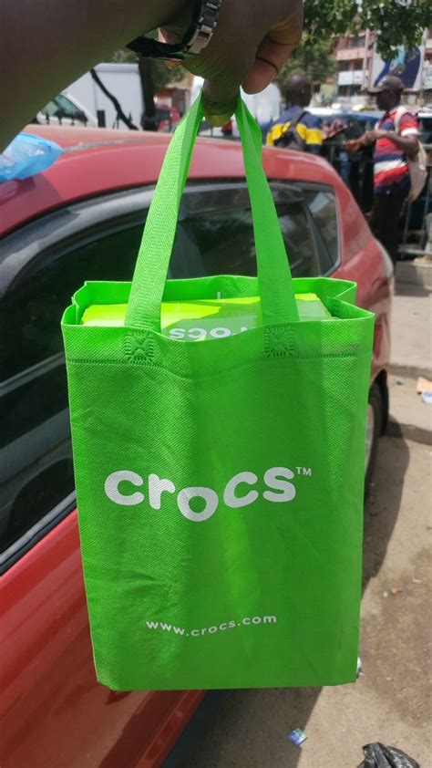 يسمين on Twitter RT crocs hub 30 03