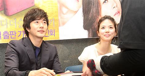 포토엔 권상우 이보영 즐거운 슬픔보다~ 사인회