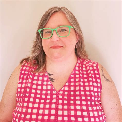 Stacey Wallace Books Biography Latest Update