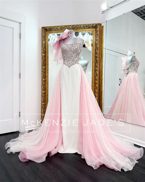 Mckenzie Jades Mckenzie Jades Added A New Photo — At