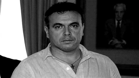 Ελλάδα Πέθανε ο τραγουδιστής Μανώλης Λιδάκης